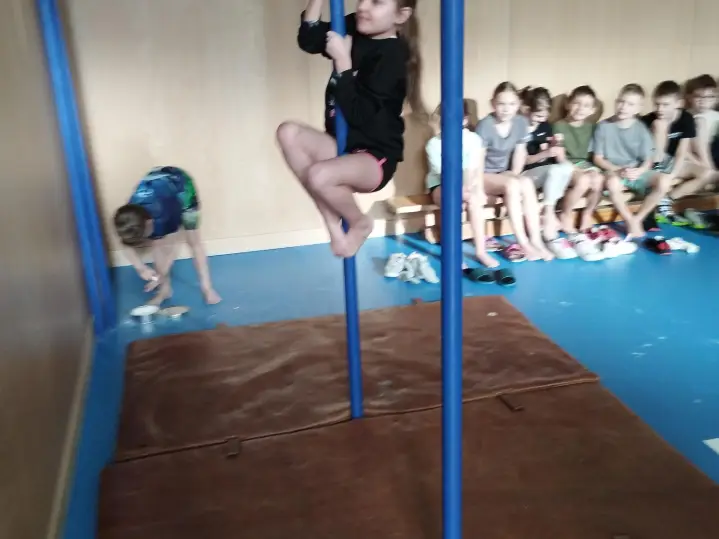 Úvodní stránka – ZŠ Strání